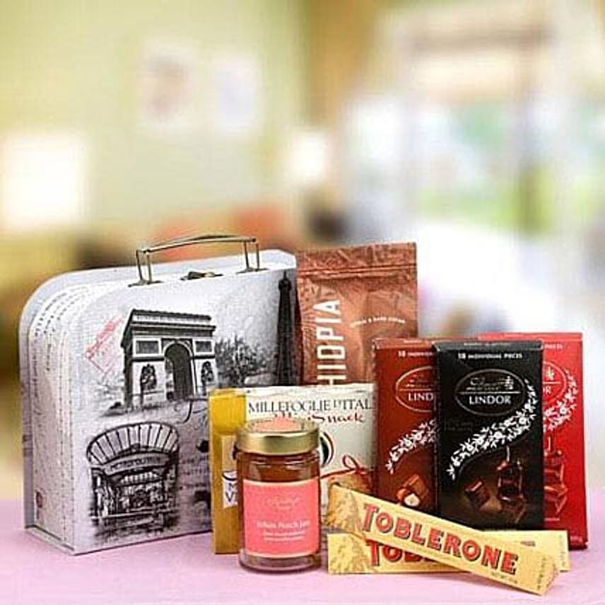 Order Box Full of Love Online | Same-Day Delivery UAE - Fnp.ae