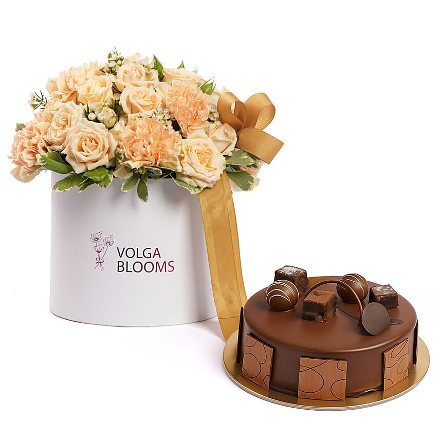 Order Golden Hour Bloom Box with Chocolate Fudge cake Combo Online ...