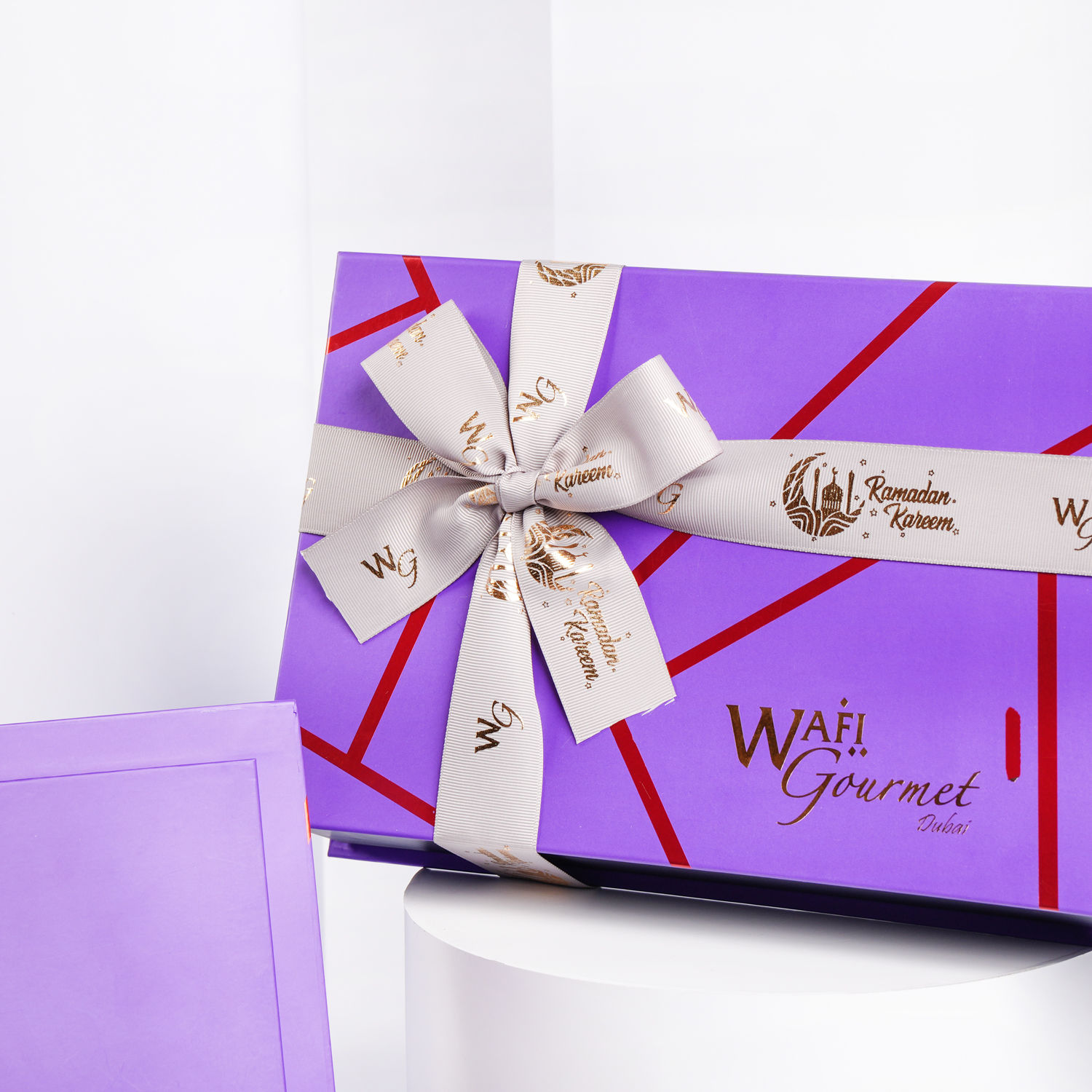 Order Petit Four Medium Gift Box By Wafi Online | Same-Day Delivery UAE ...