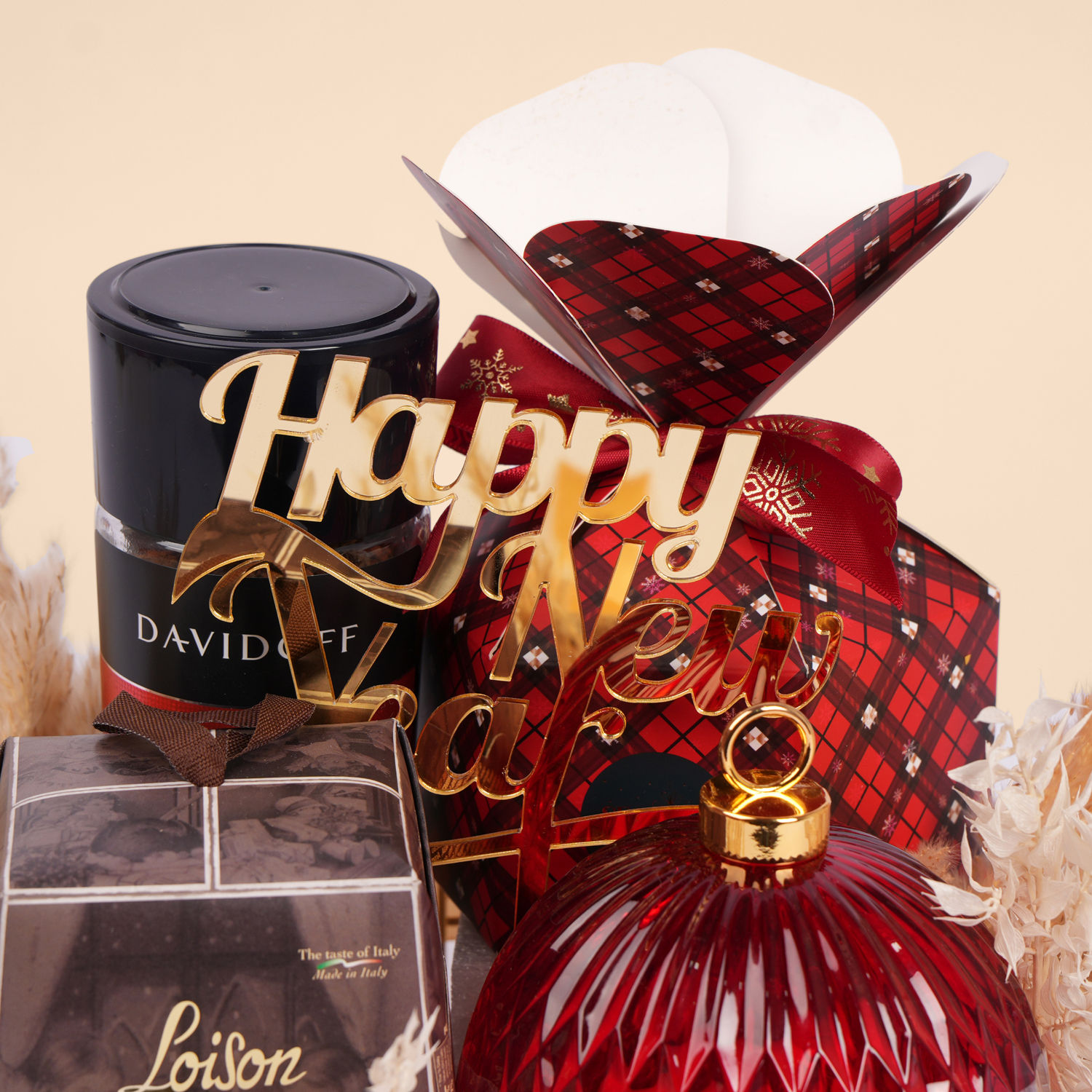 Order New Year Sparkle Gift Hamper Online | Same-Day Delivery UAE - Fnp.ae