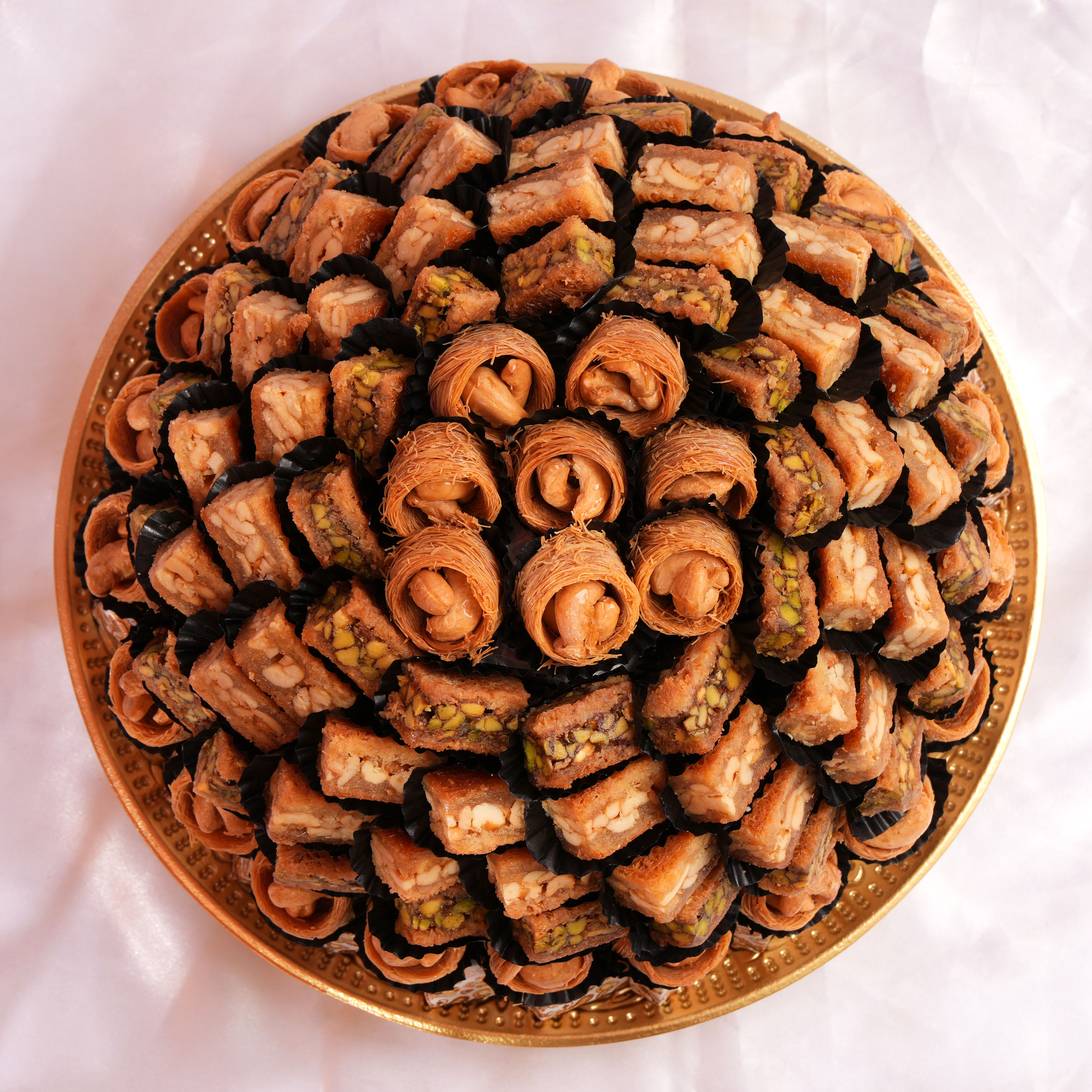Order Premium Arabic Sweets Platter Online | Same-Day Delivery UAE - Fnp.ae
